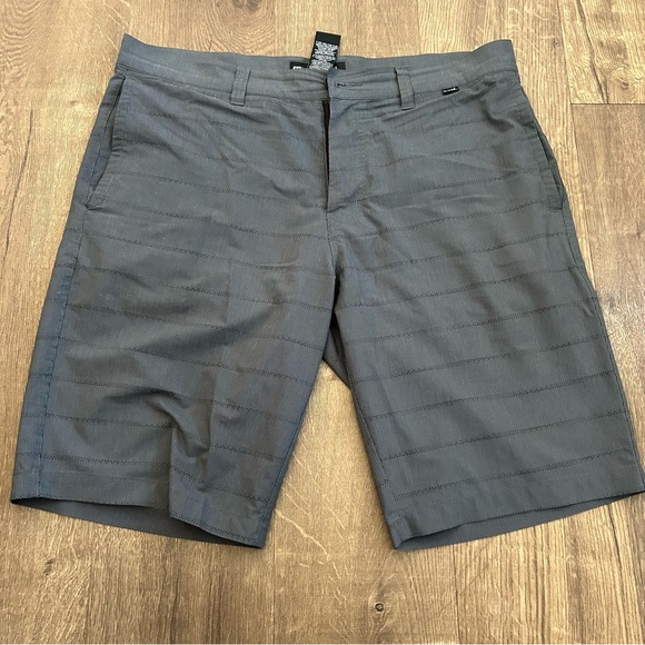 Travis Mathew | Shorts | Travis Mathew Golf Hybrid Shorts Sz 36 | Poshmark